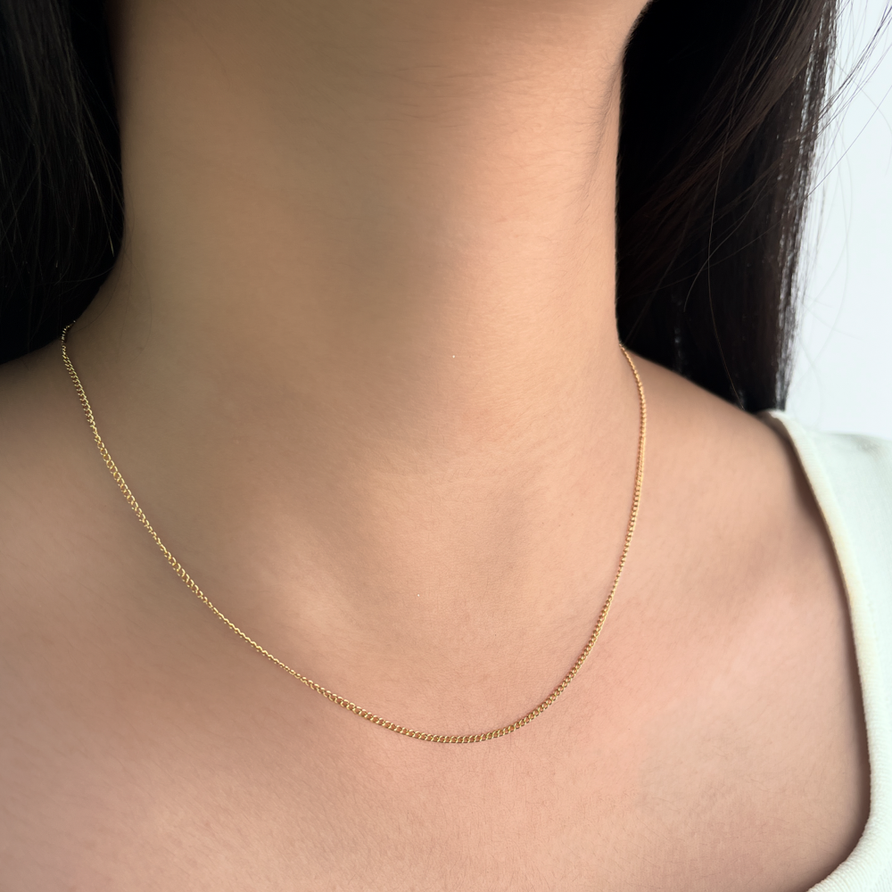 Buy Thin Curb Chain | Yellow| Made with BIS Hallmarked Gold | Starkle